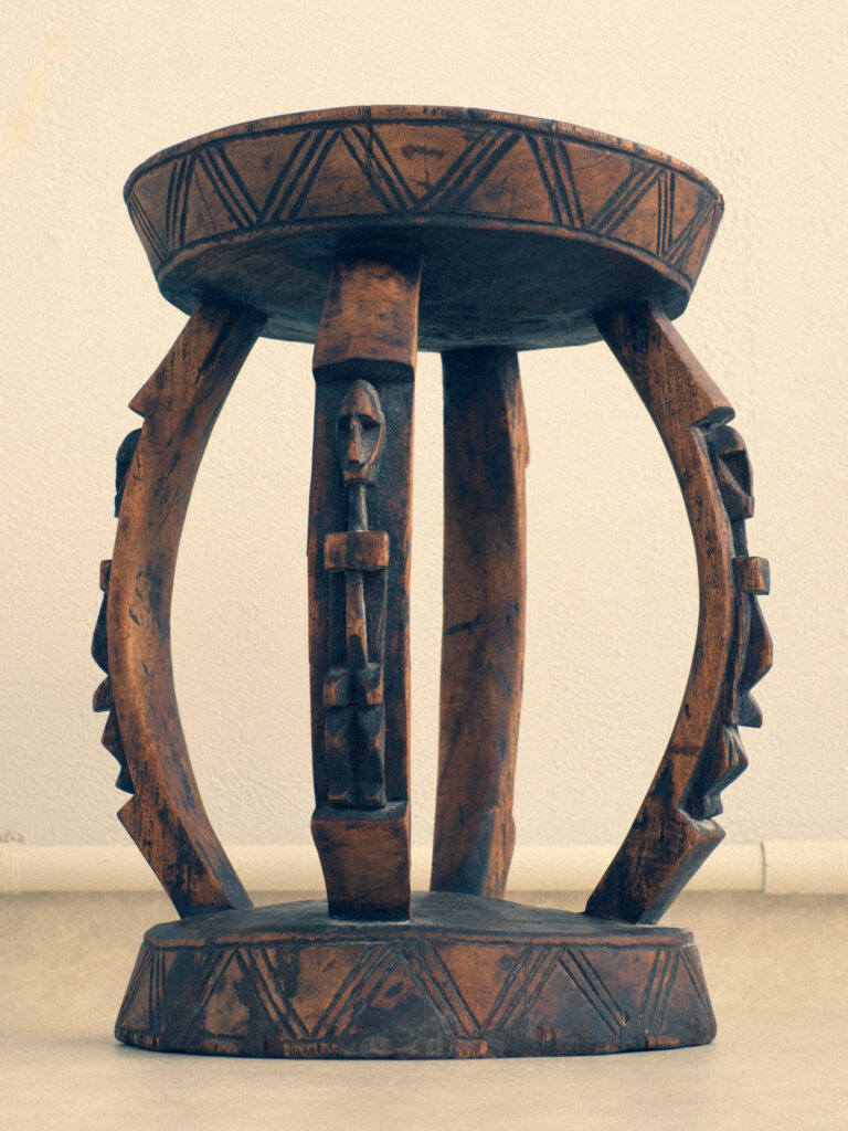 Vol.5764【Dogon Tribe：Nommo Stool】 - doo-bop/ドゥーバップ｜AUBERGE・Needles ...
